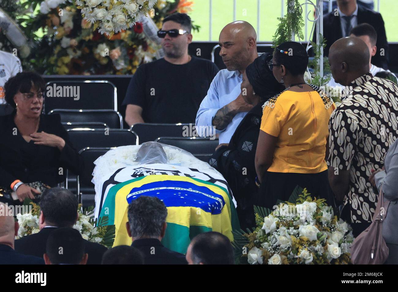 SP - Santos - 01/02/2023 - PELE, WATCH - Pele's body is seen during a ...