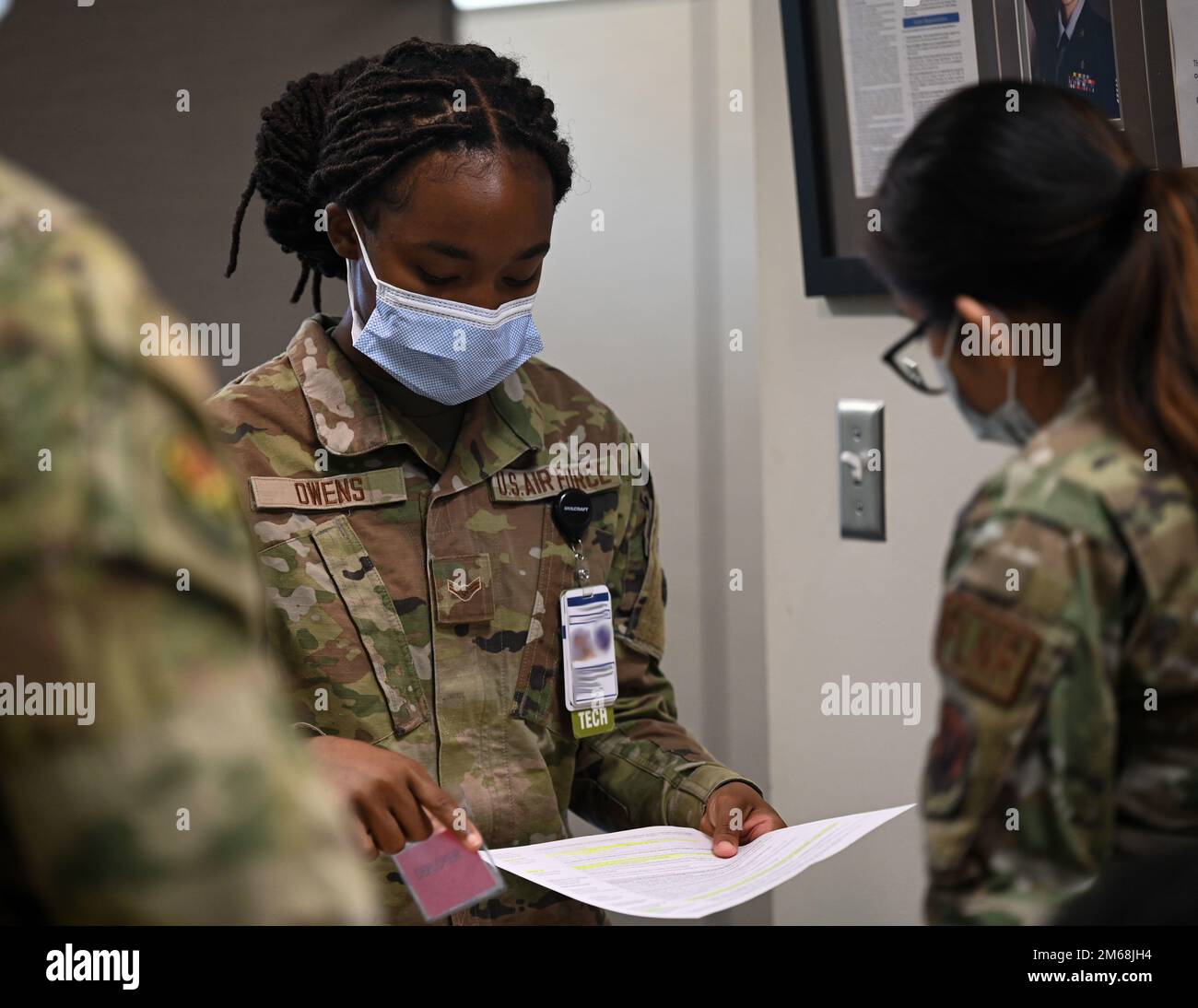 An Airman from the 633d Medical Group medically process simulated ...