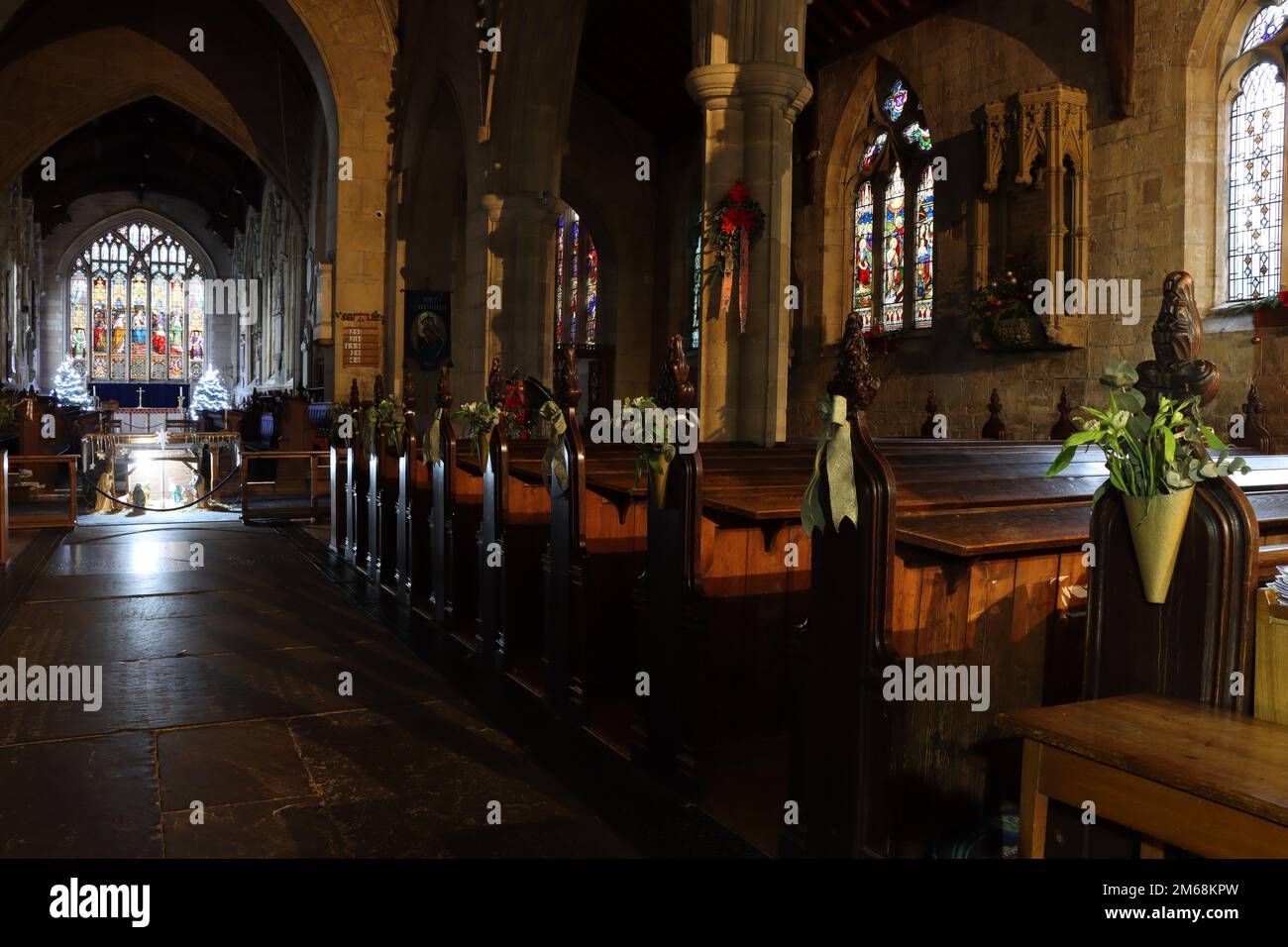 Christmas at St Marys Church (interior), Cottingham, East Yorkshire ...