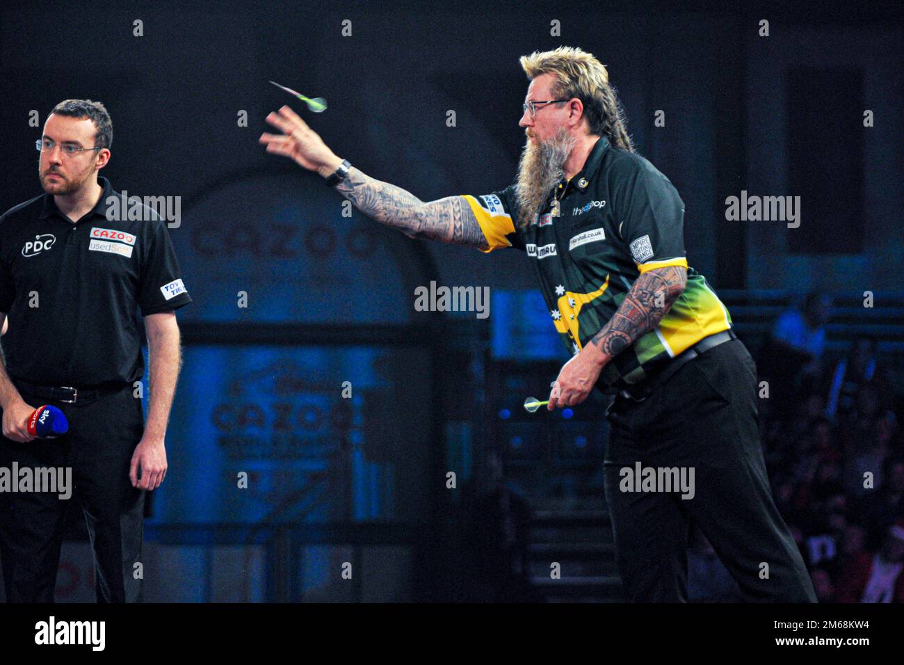 LONDON, ENGLAND - DECEMBER 19: Simon Whitlock of Australia in action ...