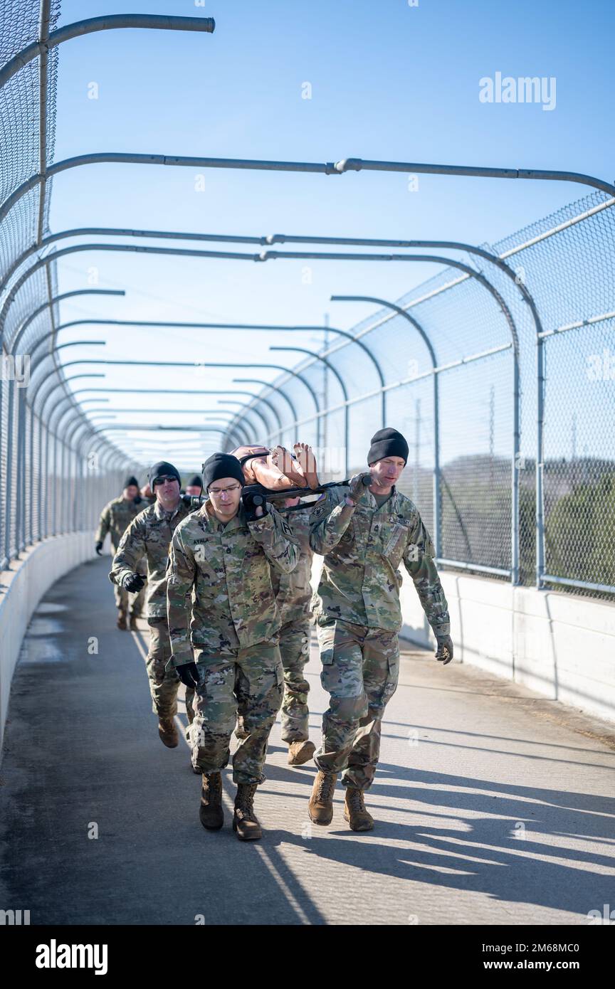 Soldiers of 1st Brigade Engineer Battalion, 310th Infantry Regiment ...