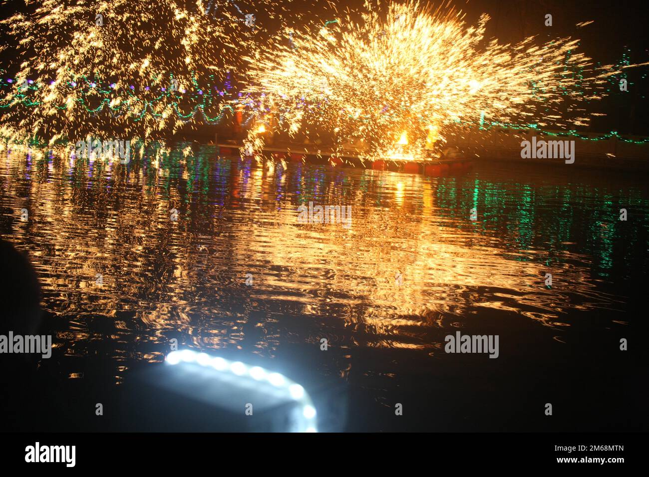 "Datiehua" fireworks (one of the national intangible cultural heritages ...