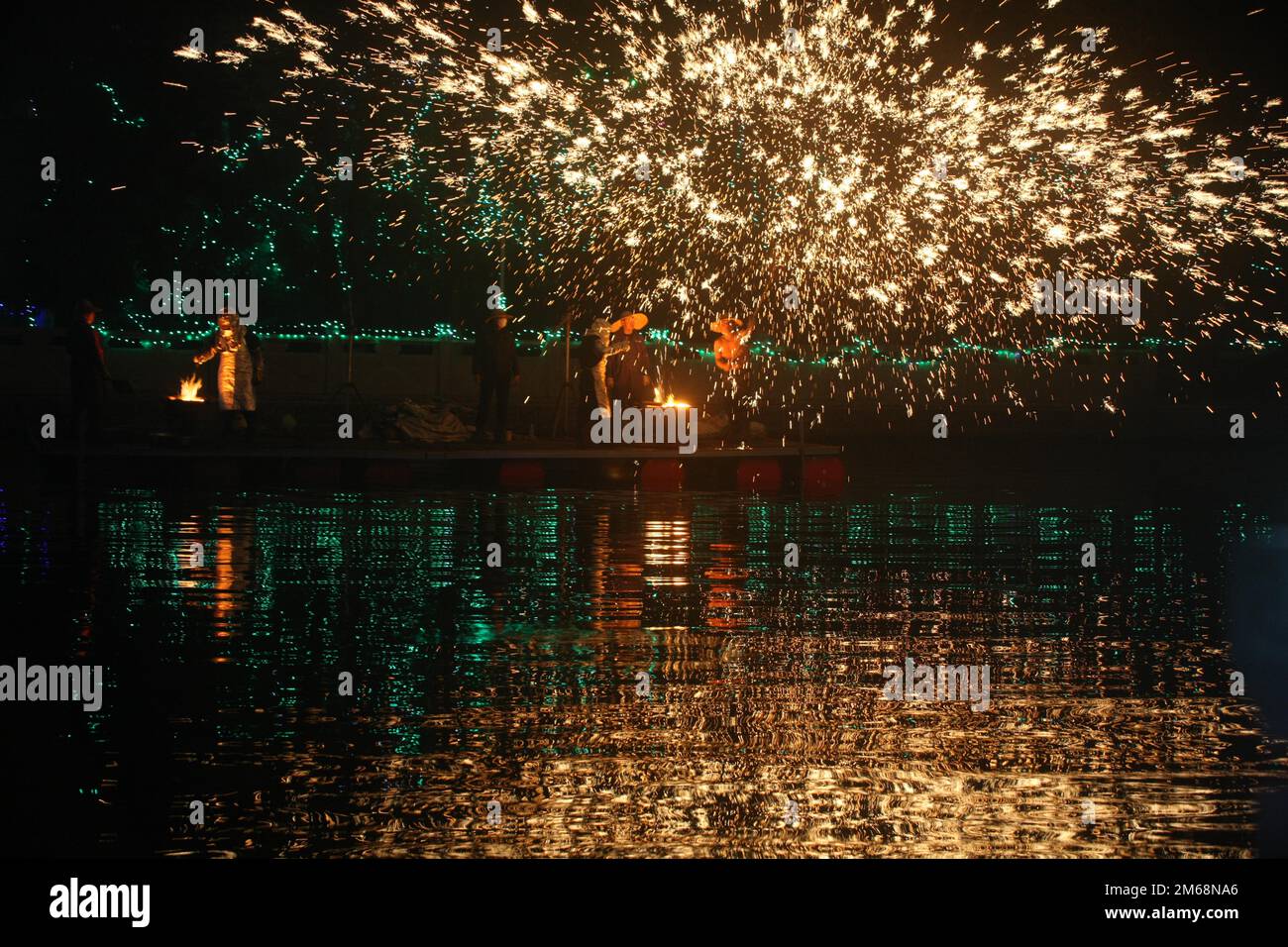 "Datiehua" fireworks (one of the national intangible cultural heritages ...