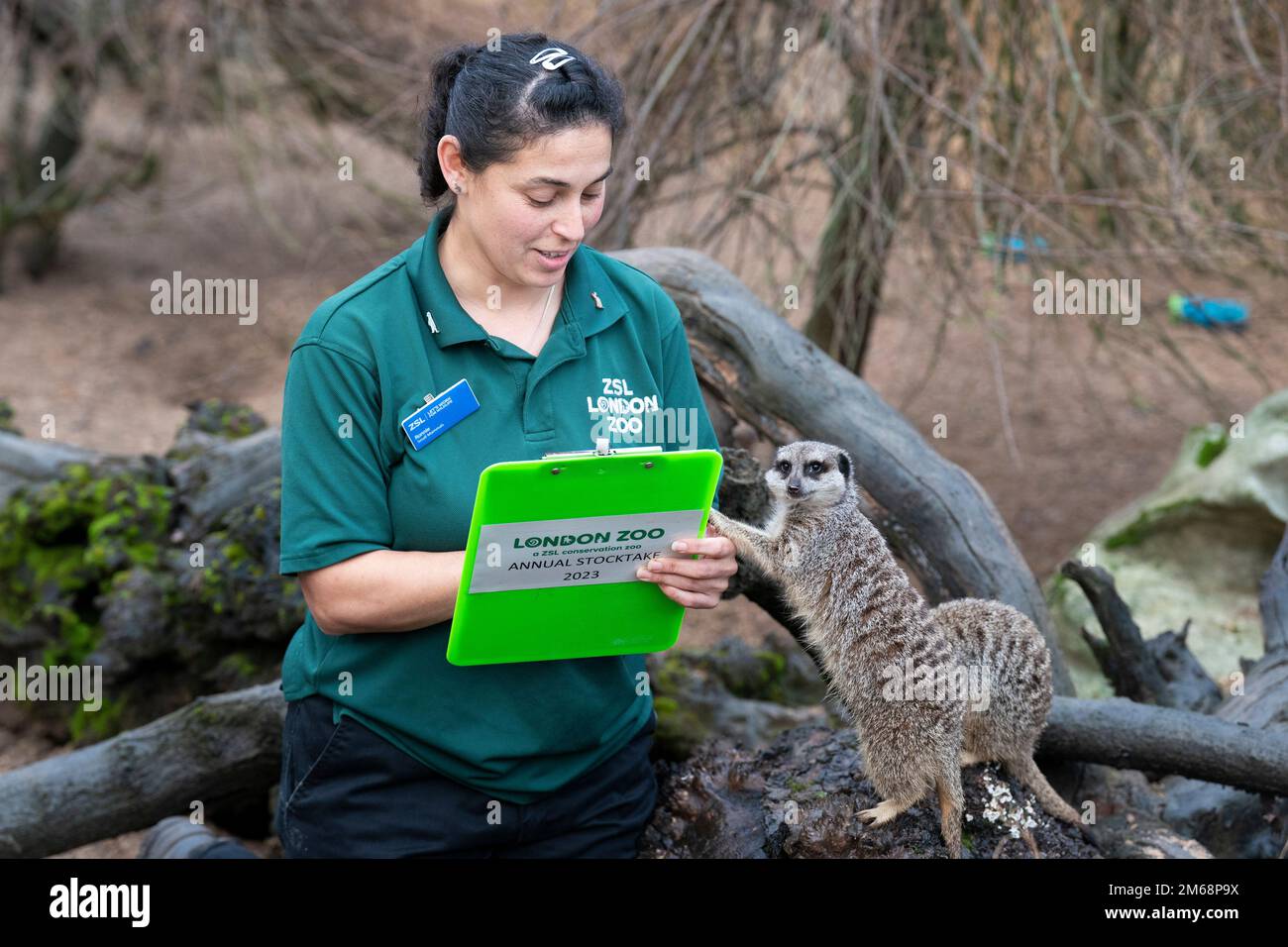 Zoo licence hi-res stock photography and images - Alamy