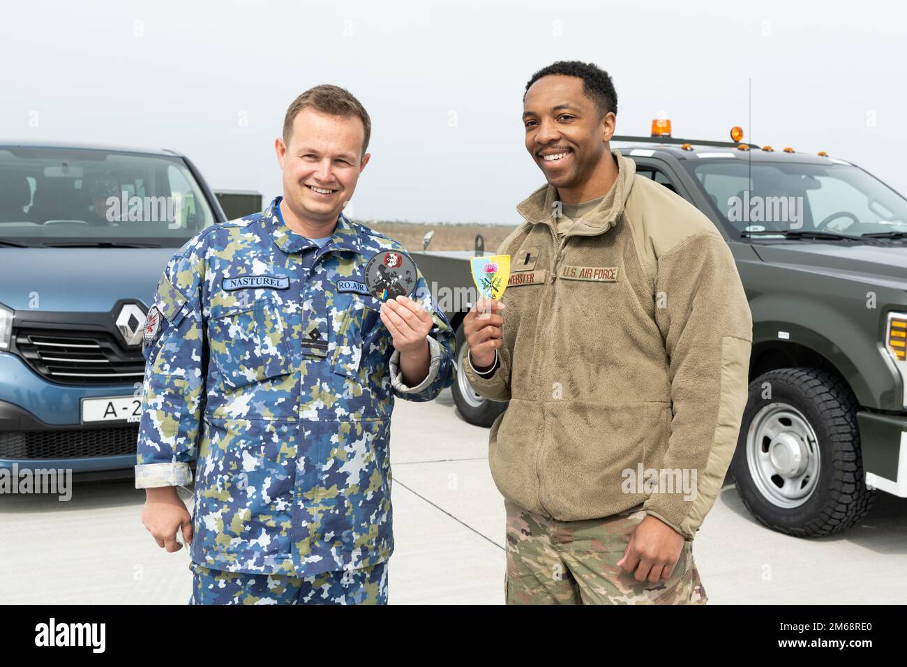 Romanian uniform hi-res stock photography and images - Alamy