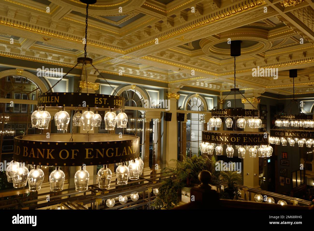 Pub ceiling hi-res stock photography and images - Alamy