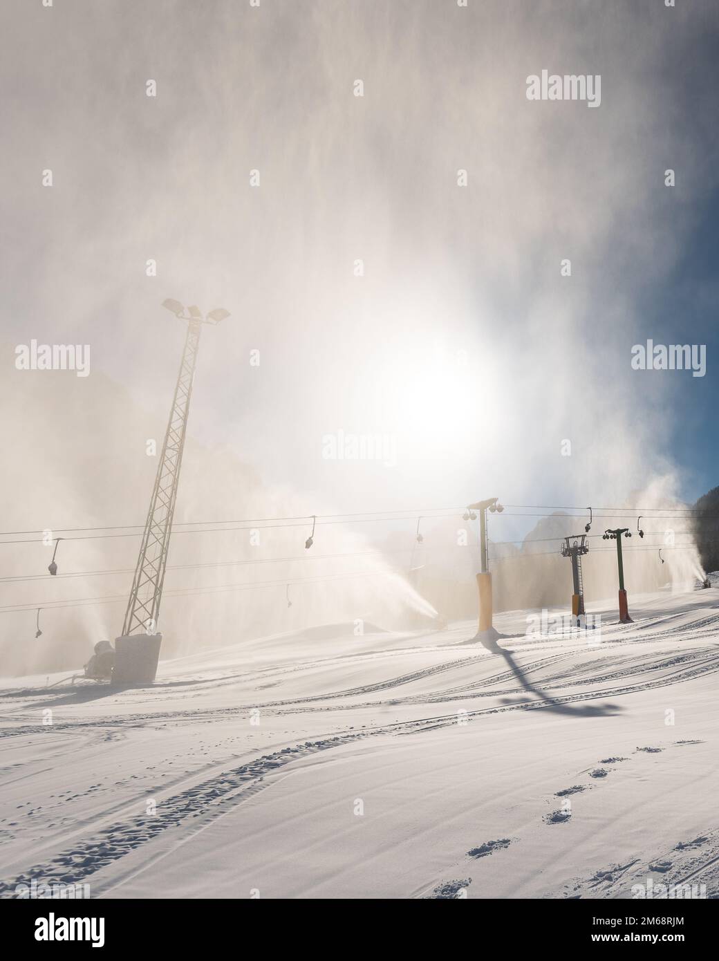 Cannon machine gun hi-res stock photography and images - Alamy