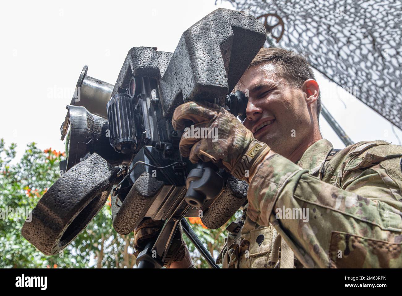 Spc. Eldridge from 25th Infantry Division, practices procedure on FGM ...