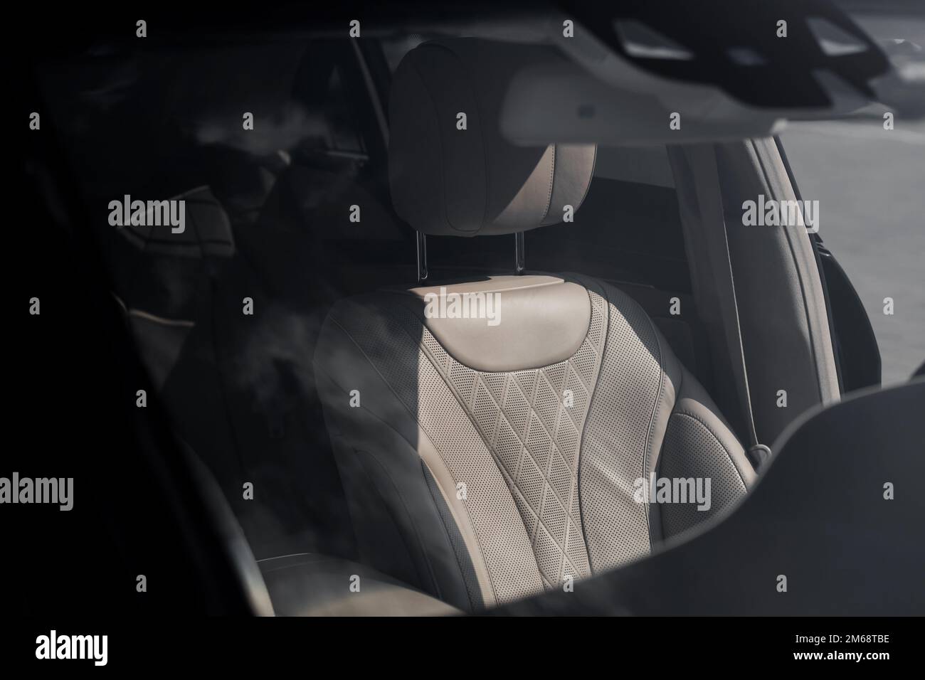 luxury car interior. front driver's seat Stock Photo - Alamy