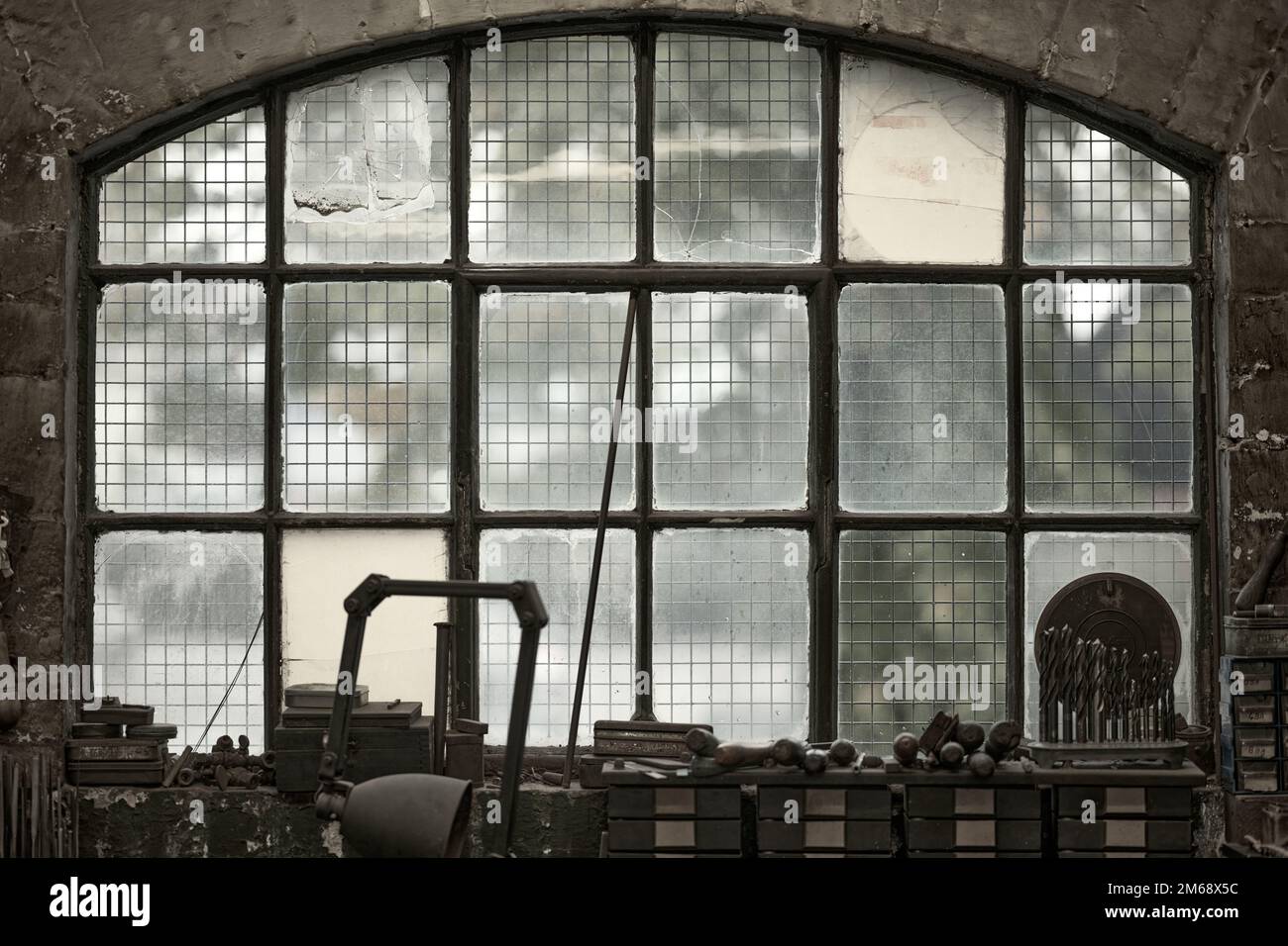 Jesse Hill Gun Makers Window Stock Photo - Alamy