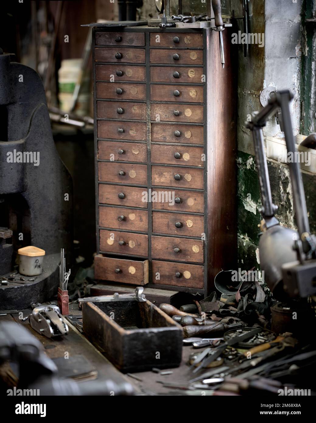 Jesse Hill Gun Makers Stock Photo - Alamy