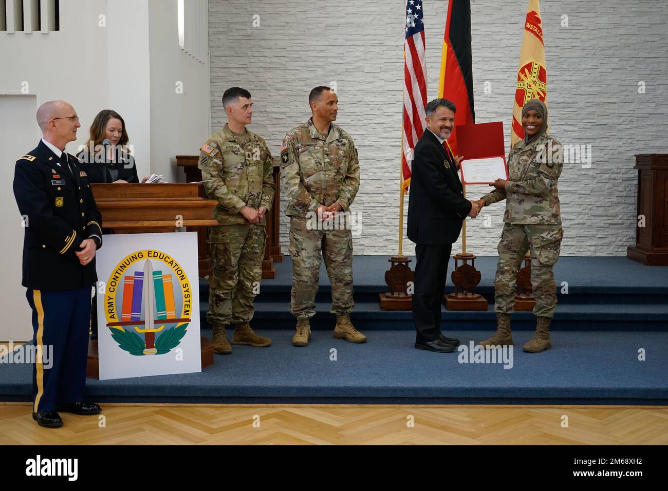 Timothy kelly hi-res stock photography and images - Alamy