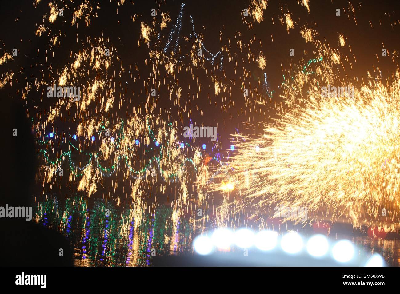 "Datiehua" fireworks (one of the national intangible cultural heritages ...