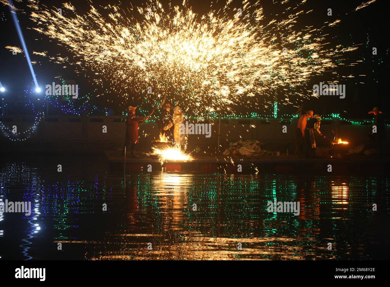 "Datiehua" fireworks (one of the national intangible cultural heritages ...