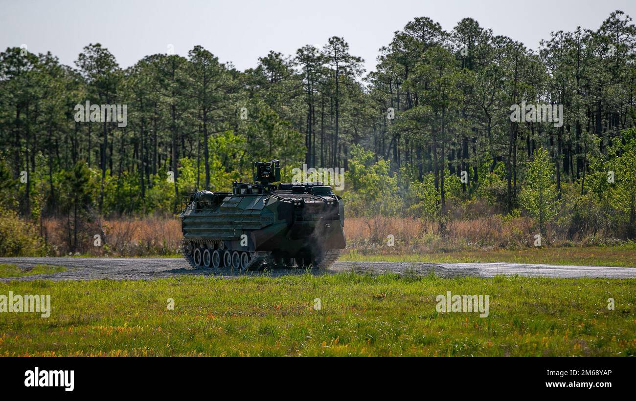 U.S. Marines with 2d Assault Amphibian Battalion, 2d Marine Division ...
