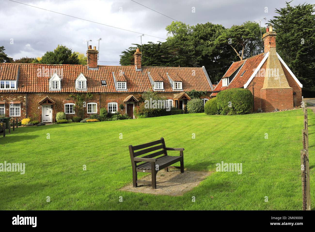 Heacham almshouses hi-res stock photography and images - Alamy