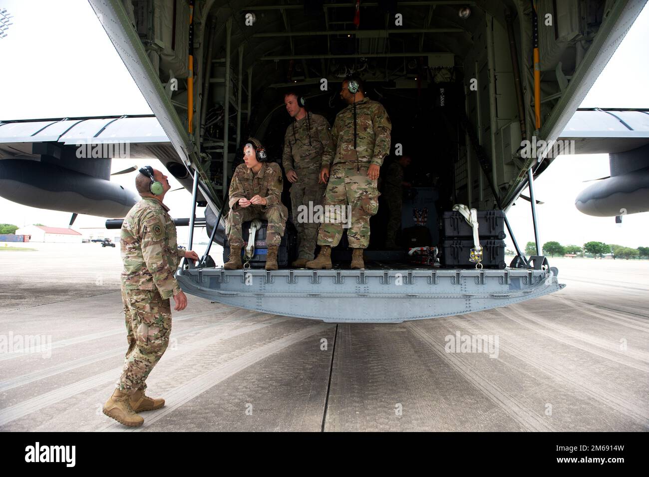 U.S. Air Force aircrew with the 4th Aircraft Maintenance Squadron and ...