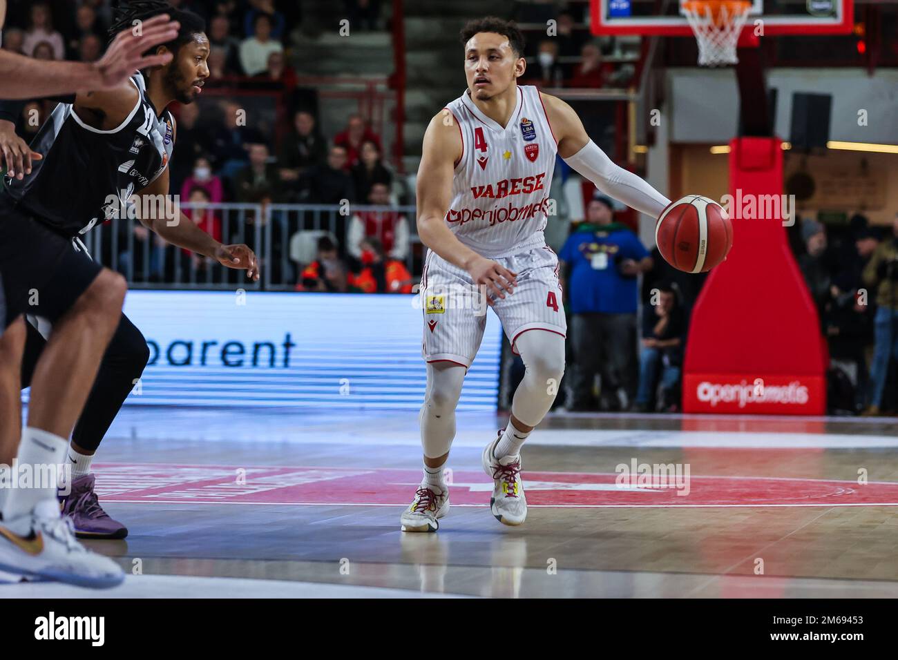 Colbey Ross #4 of Pallacanestro Varese OpenJobMetis in action during ...