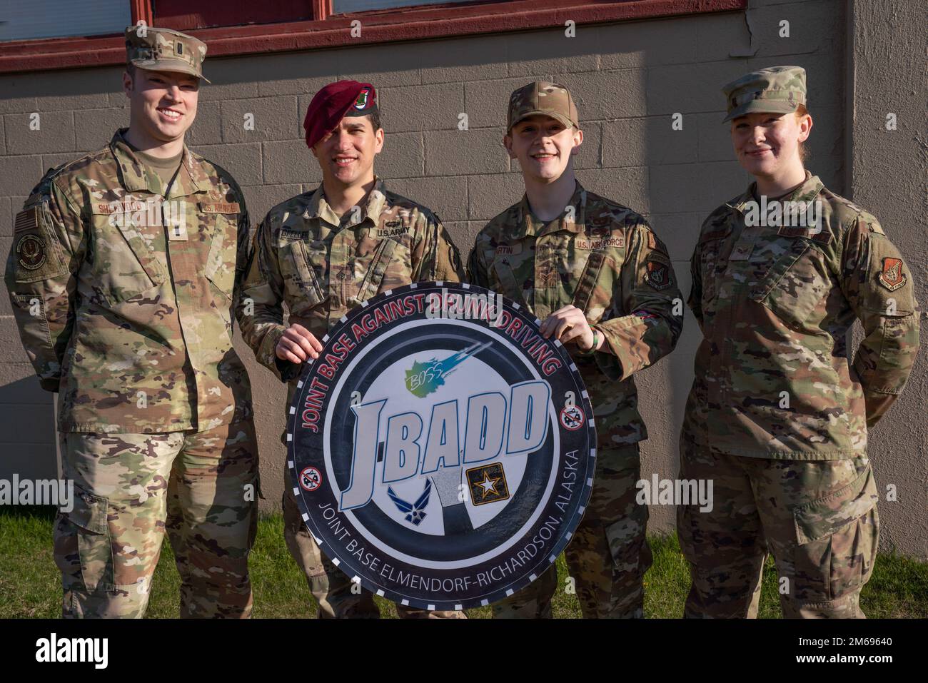 From left to right: U.S. Air Force 1st Lieutenant John Sherwood, U.S ...
