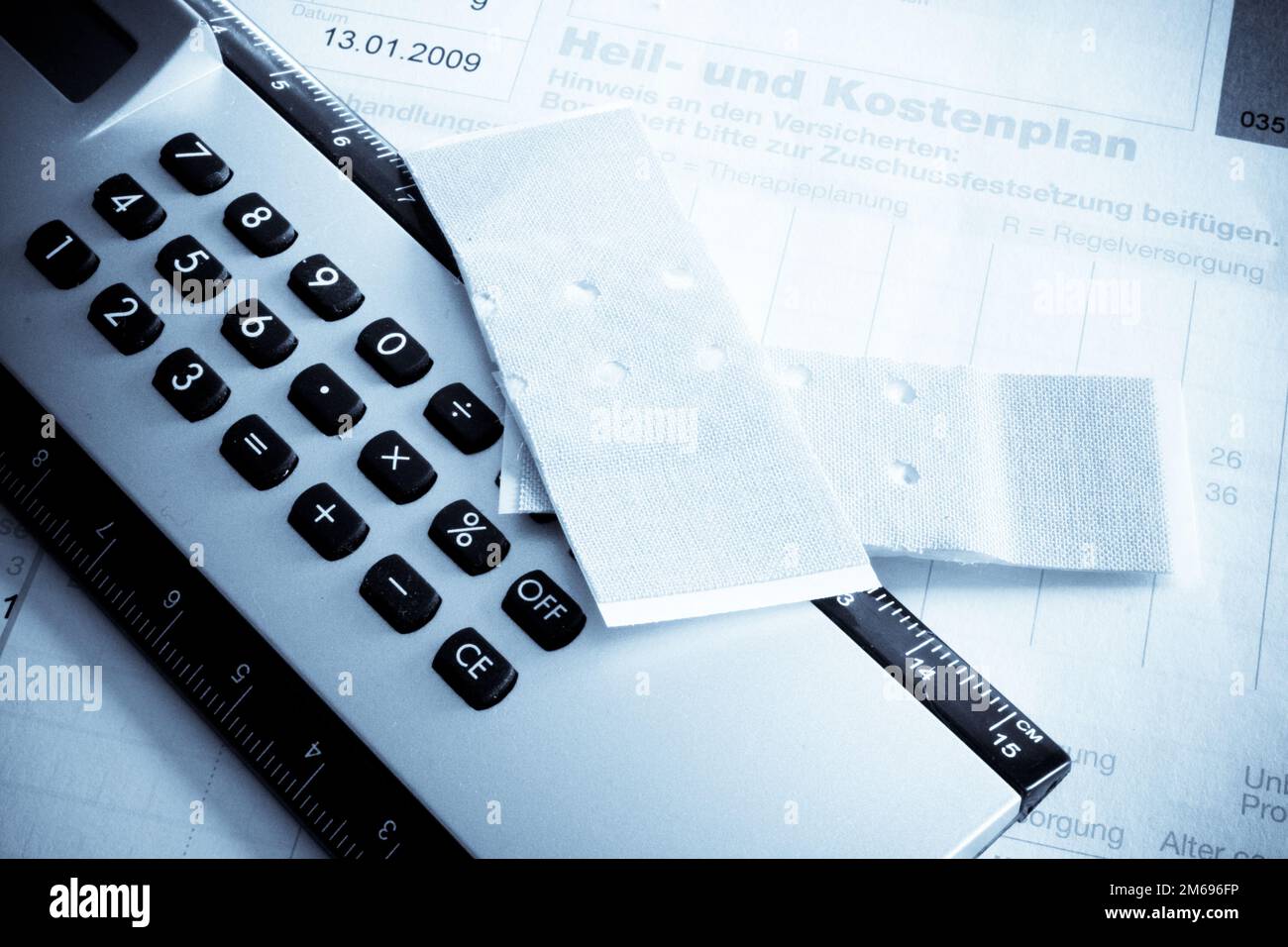 Cost plus hi-res stock photography and images - Alamy