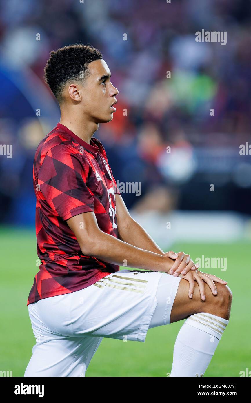 BARCELONA - OCT 26: Musiala warms up prior to the Champions League ...