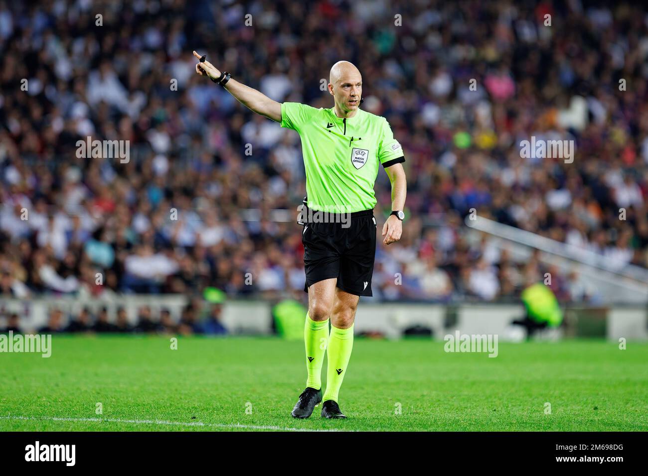 BARCELONA - OCT 26: The referee Anthony Taylor in action during the ...