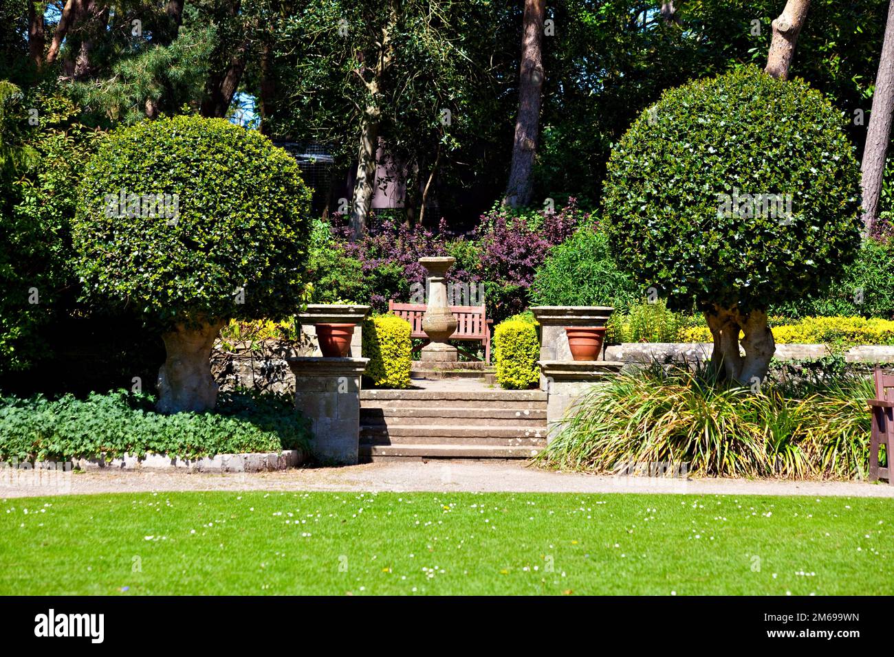 English country garden Stock Photo - Alamy