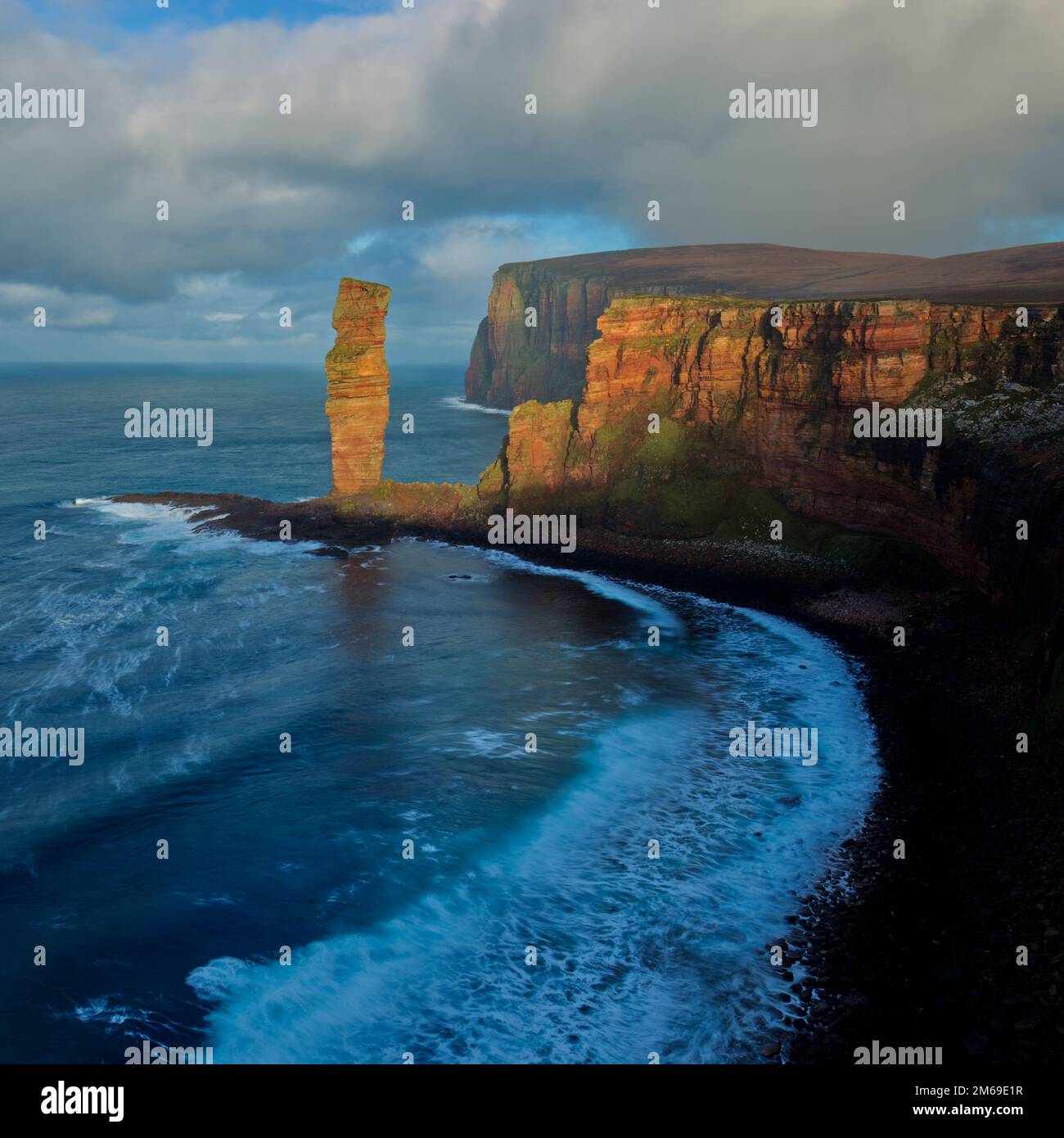 Old Man of Hoy sea stack and cliffs, Orkney Isles Stock Photo - Alamy