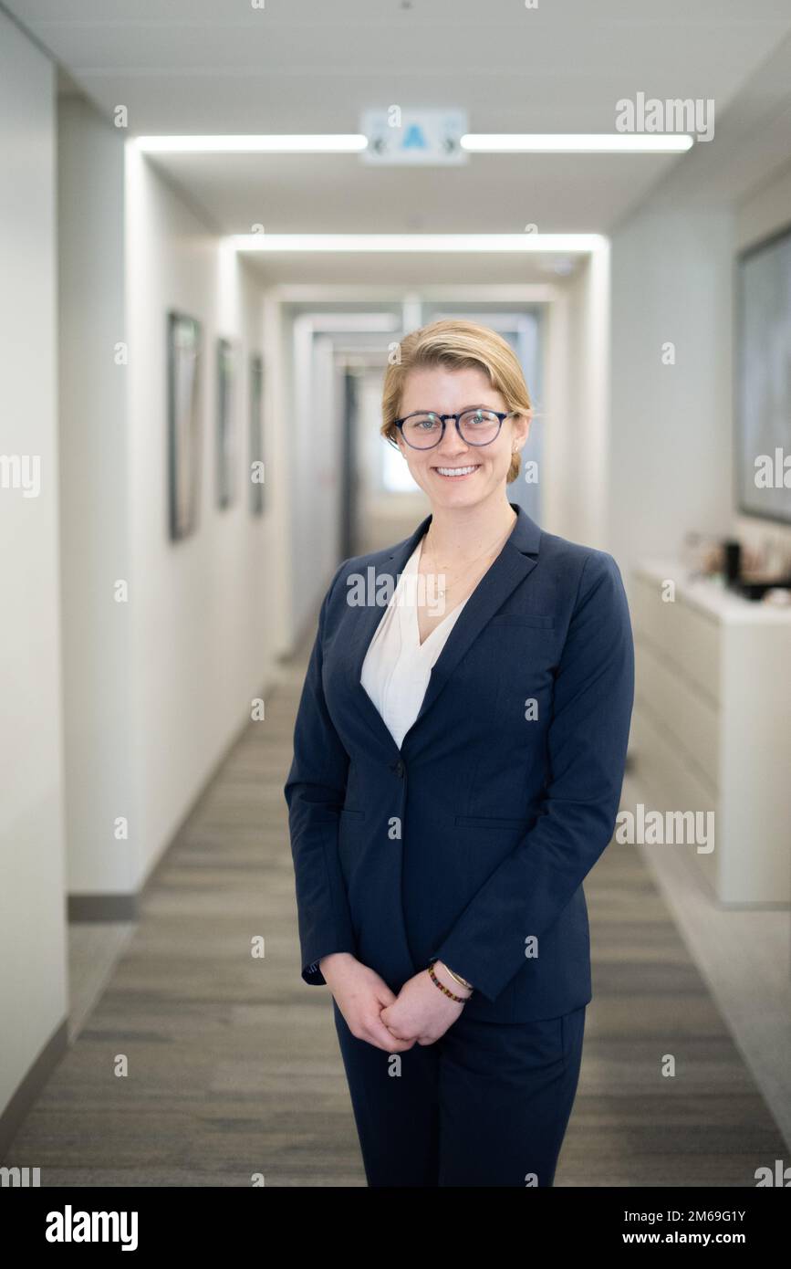 Bethany Blakeman, a U.S. Army Corps of Engineers Honors Program ...