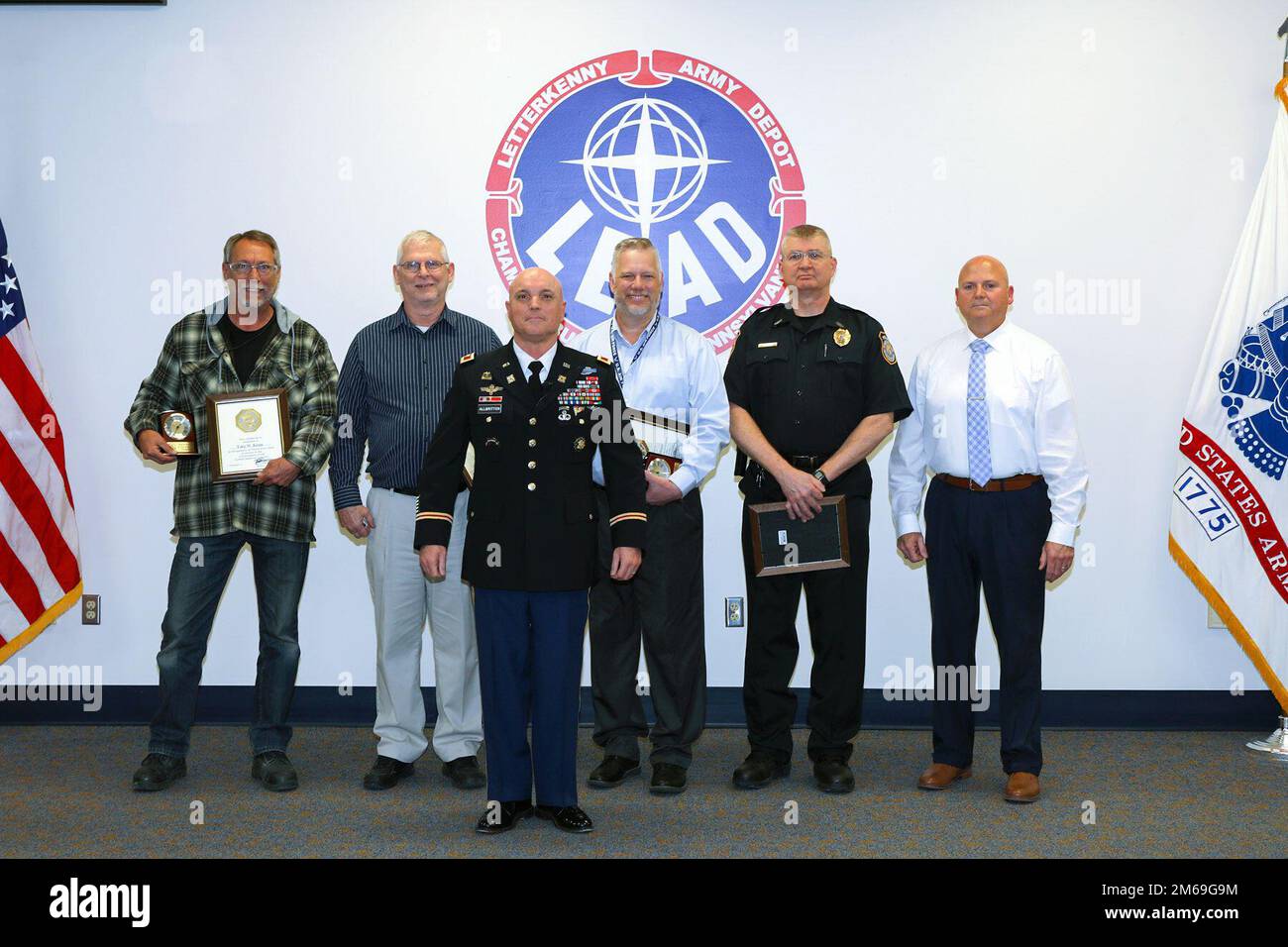220420-A-BS696-2767 CHAMBERSBURG, Pa. Col. Rick Allbritton, commander ...