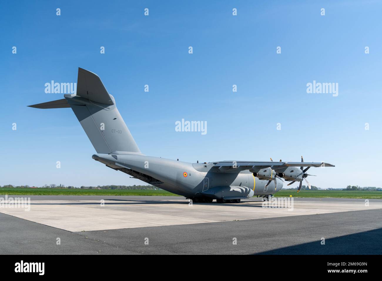 An Airbus A-400M of the Belgian Air Force carrying Belgian Paratroopers ...