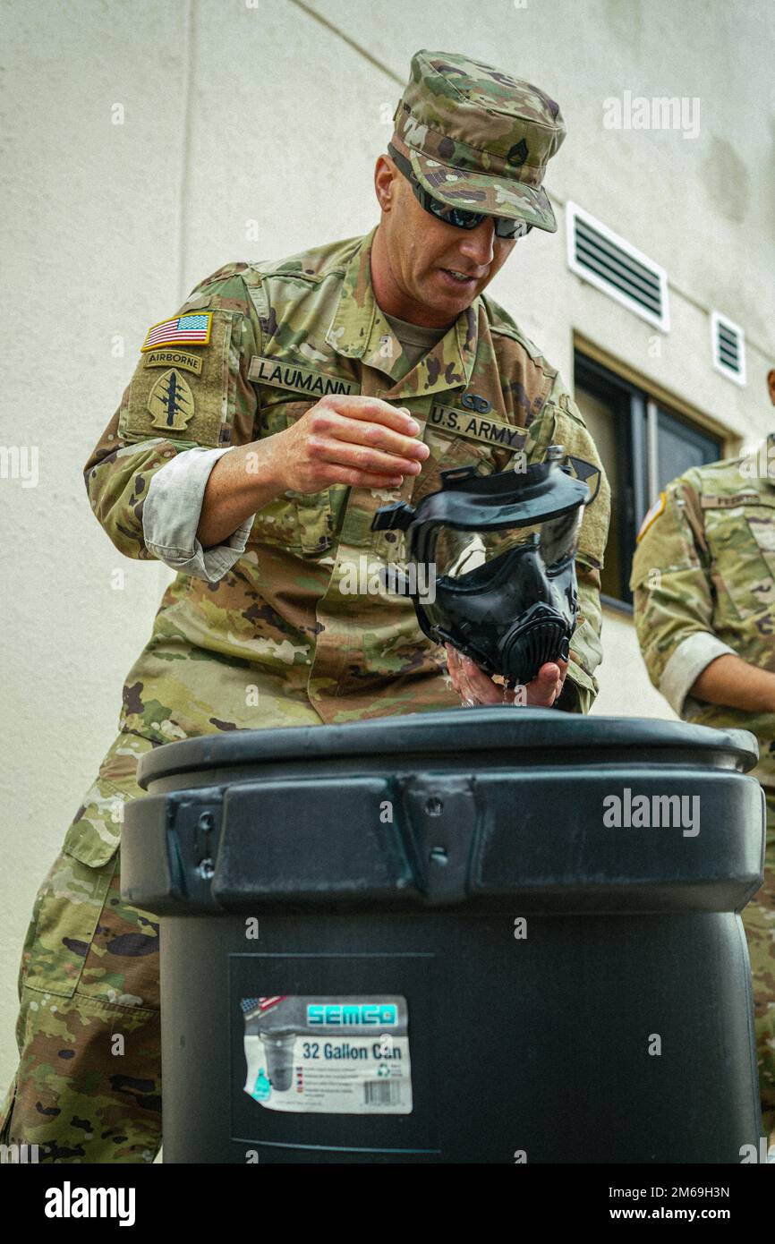 220421-A-DZ781-0007 South Korea (April 22, 2022) U.S. Army Soldiers and ...