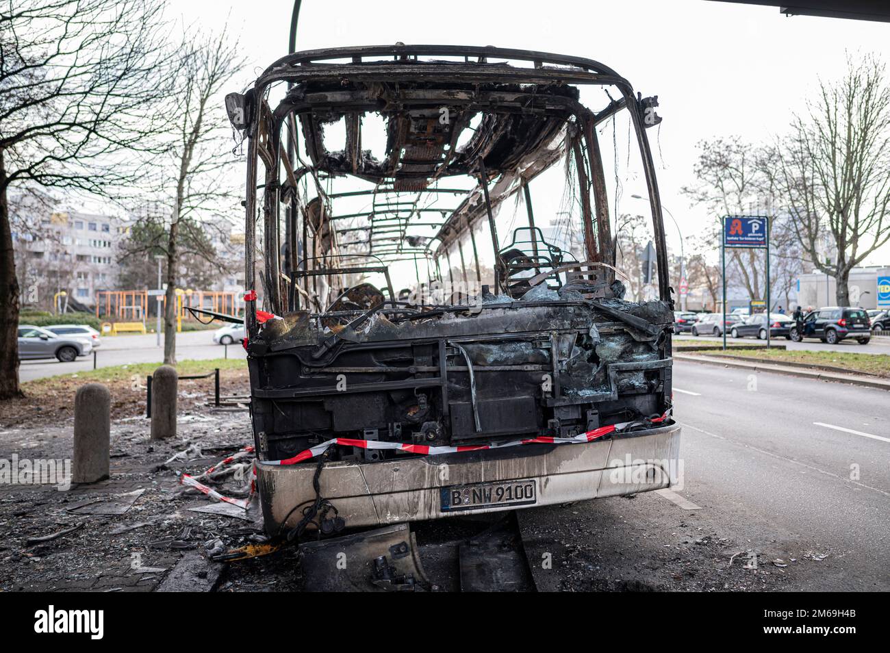 Berlin, Germany. 03rd Jan, 2023. A burnt-out coach stands in Berlin ...
