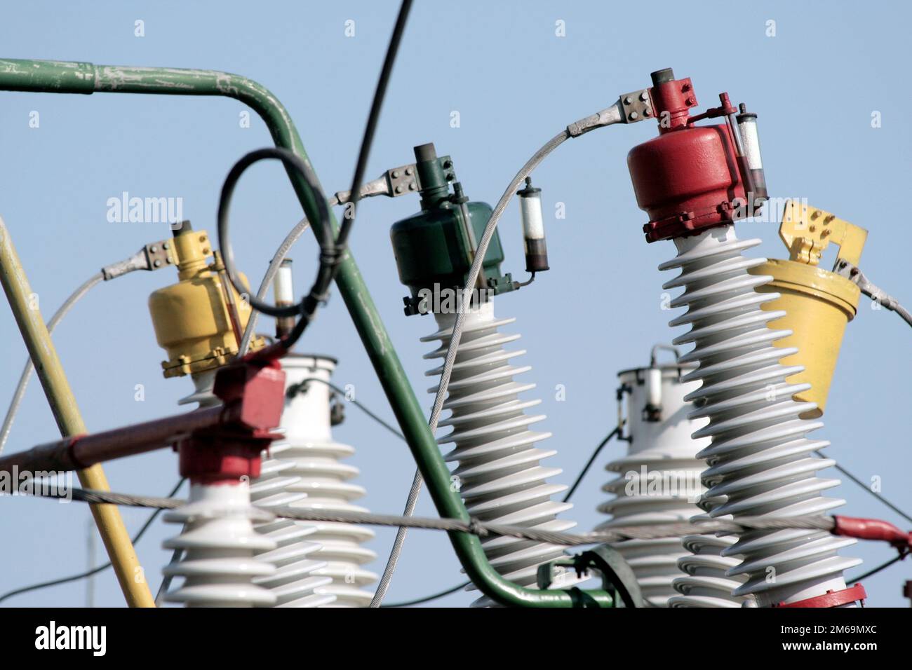 Insulators horizontal hi-res stock photography and images - Alamy