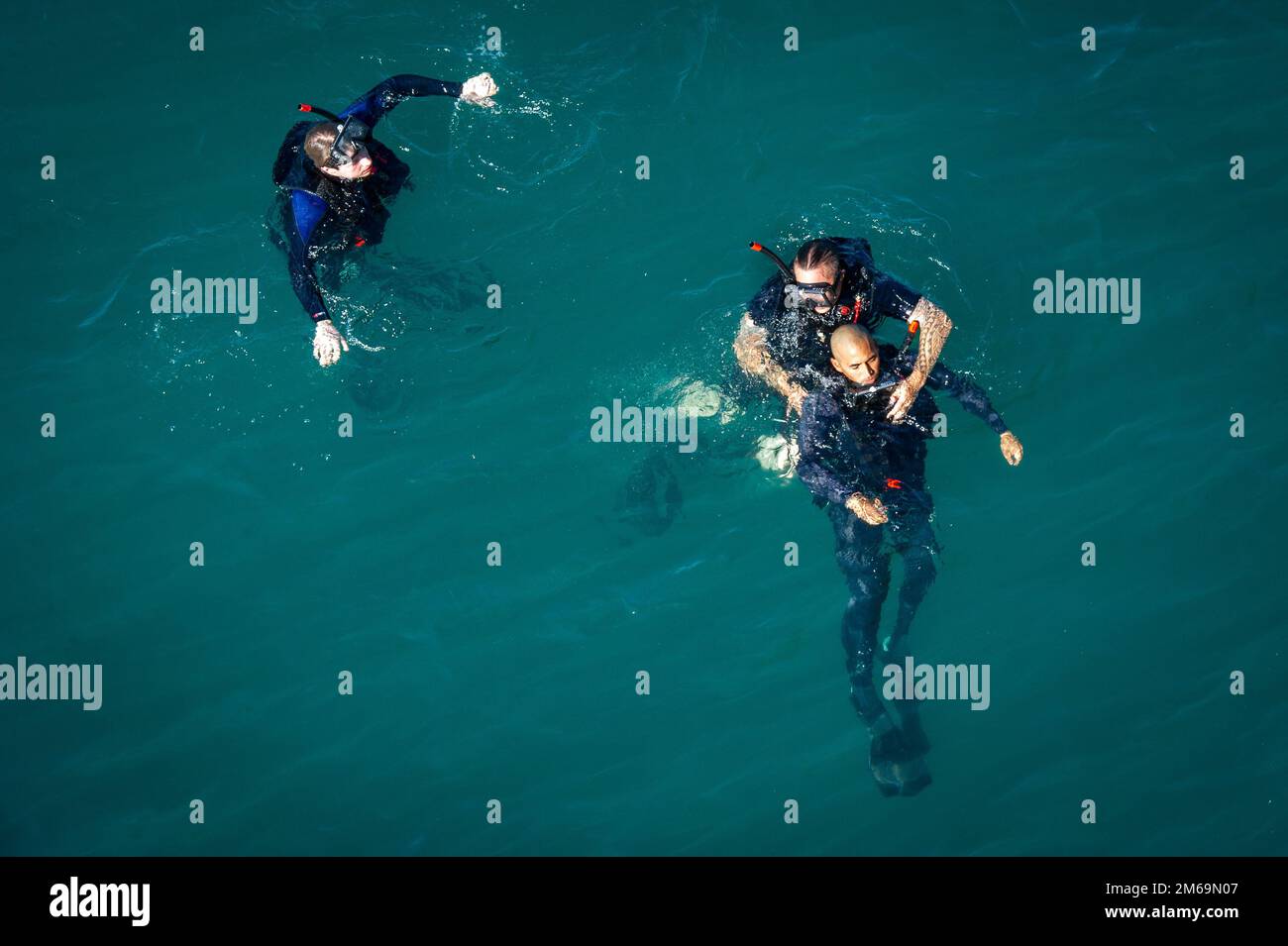 U s navy rescue sar swimmers hi-res stock photography and images - Alamy