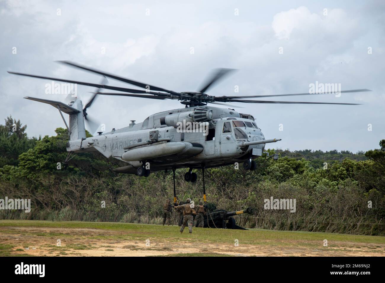 A CH-53 Sea Stallion with Heavy Marine Helicopter 466, 1st Marine ...
