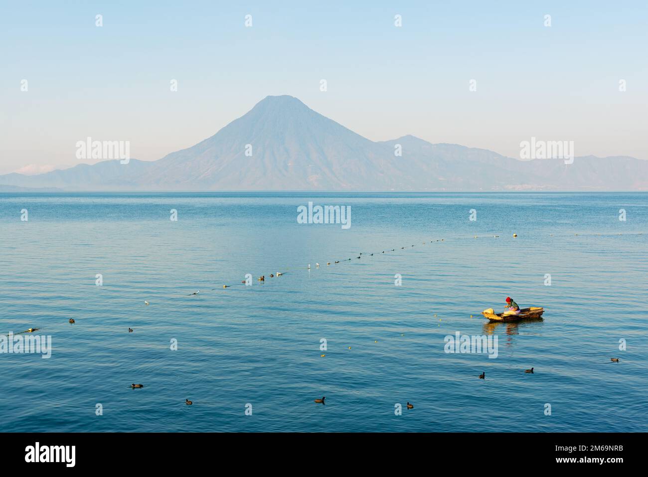 Lake atitlan guatemala maya people hi-res stock photography and images ...