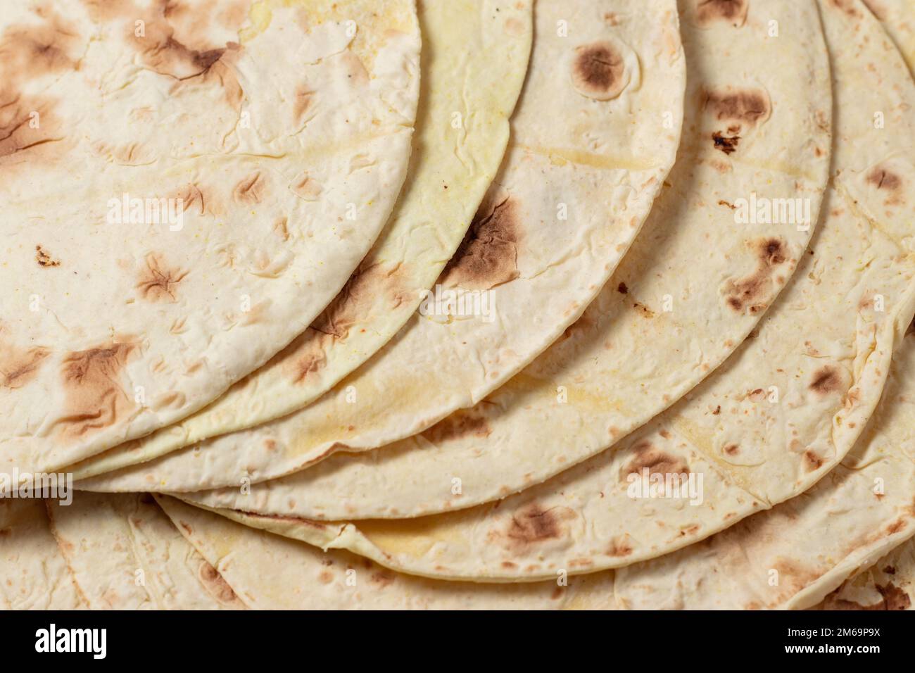 Crunchy taco shells hi-res stock photography and images - Alamy