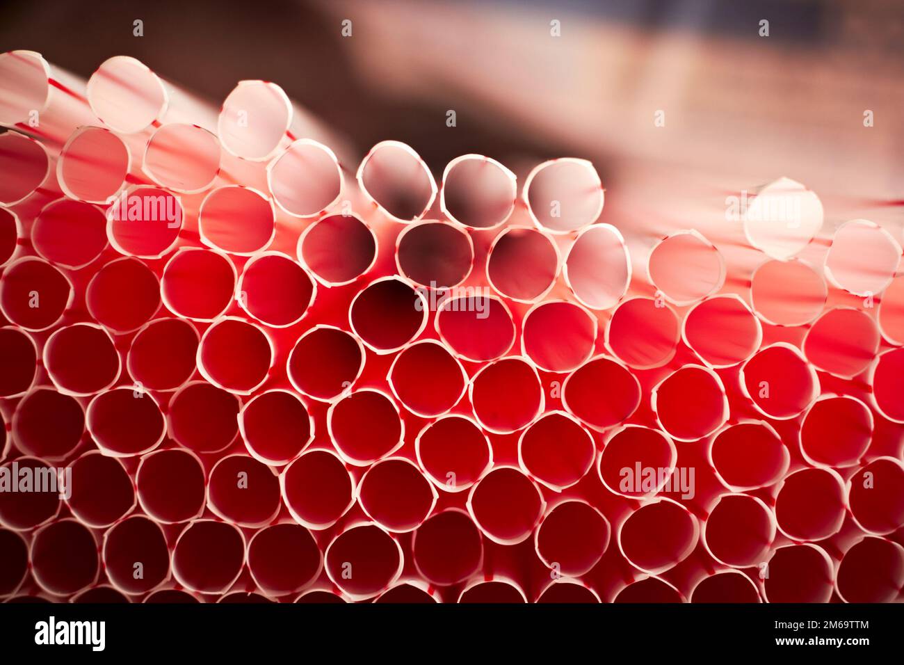 Red white line hi-res stock photography and images - Alamy