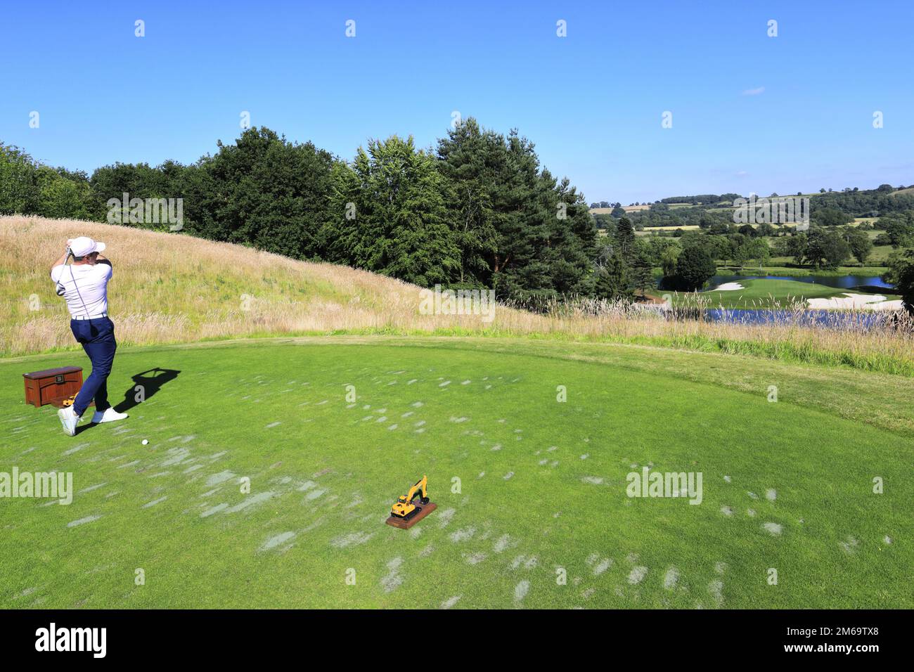 Hole 17 on the JCB Golf & Country Club course near Rocester, Uttoxeter ...