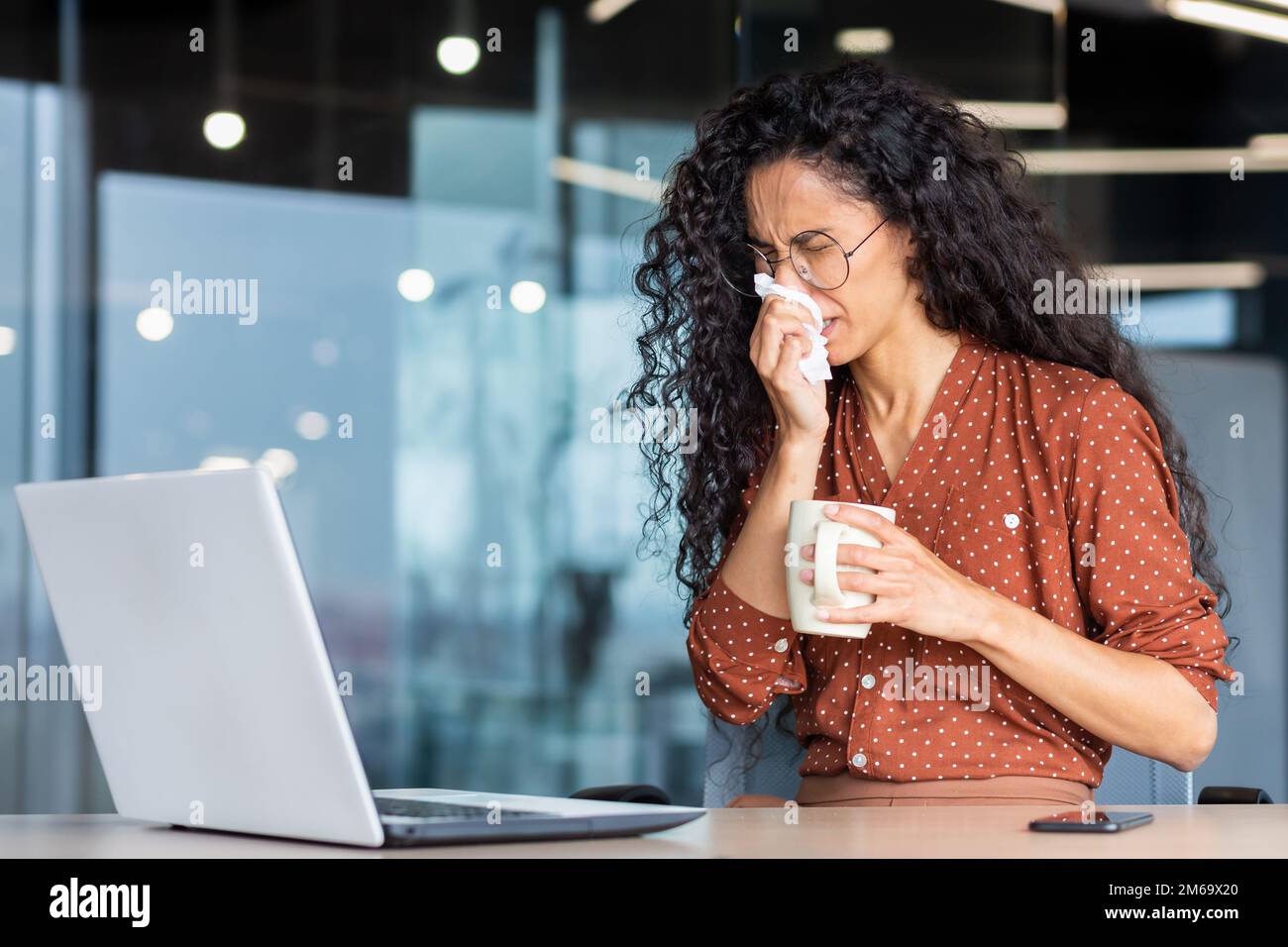 Sick woman having coughing working hi-res stock photography and images ...