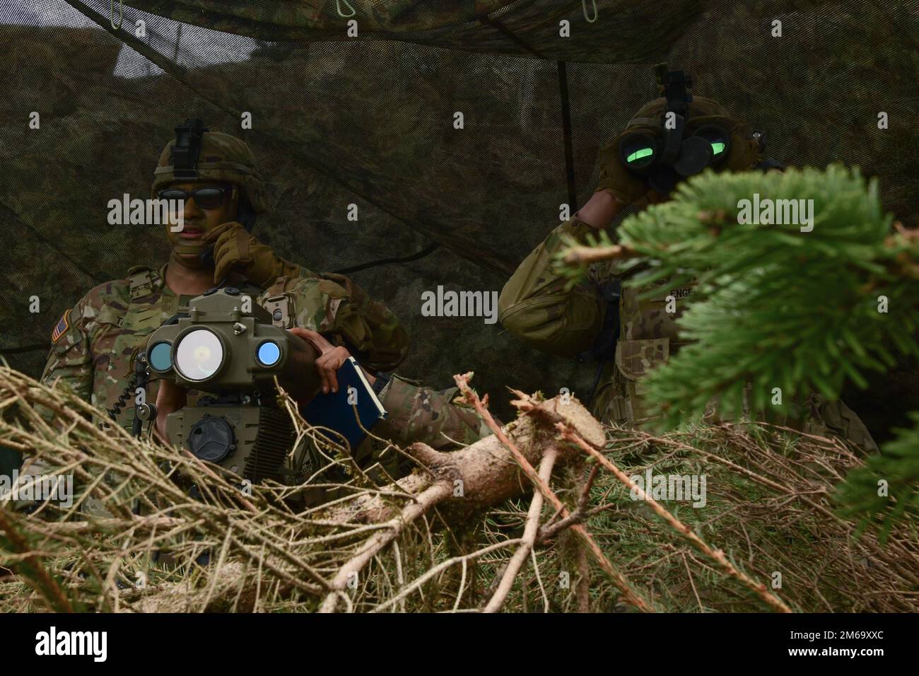 U.S. Army Soldiers assigned to HHT, 1st Squadron, 2nd Cavalry Regiment ...