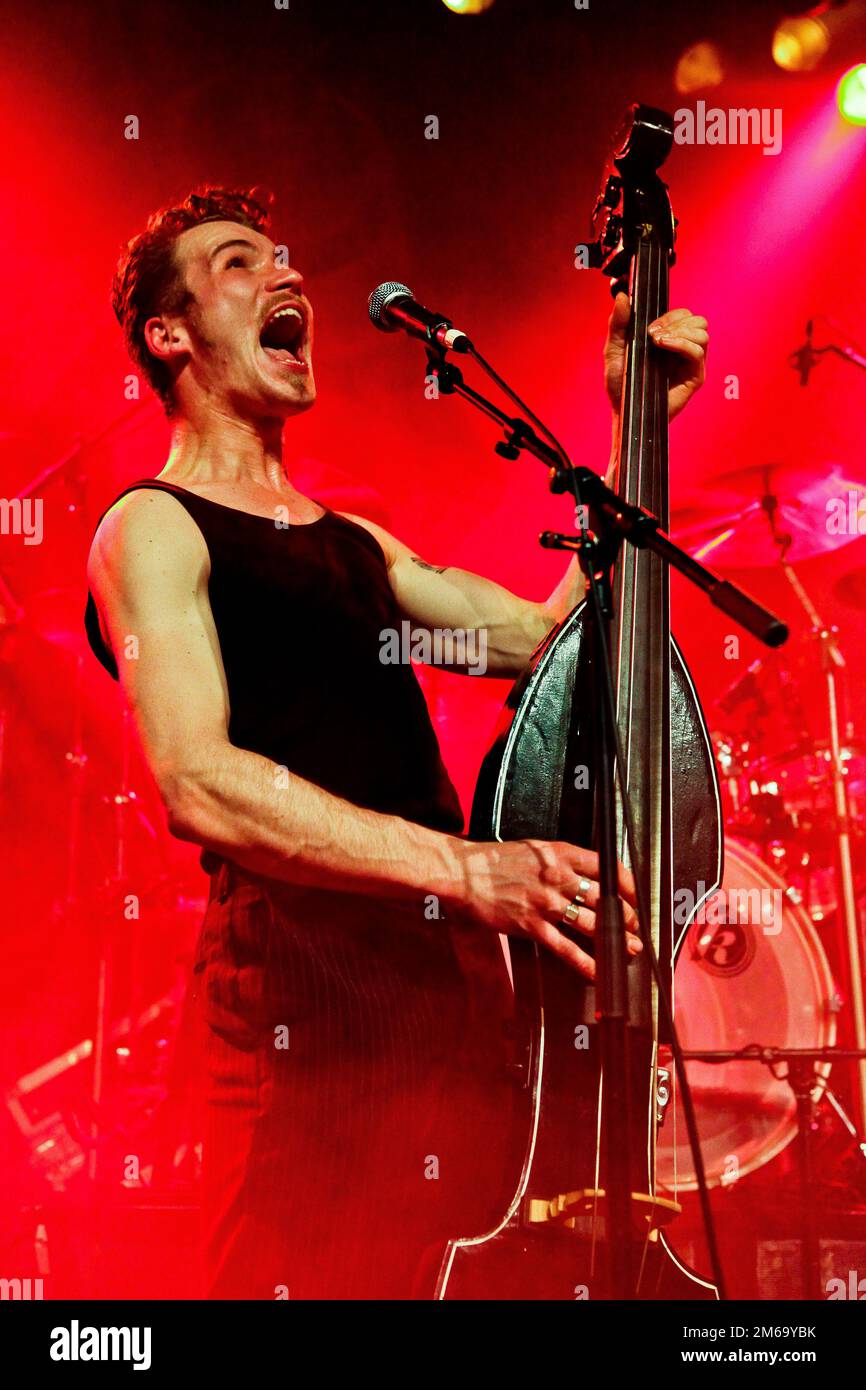 Poem band hi-res stock photography and images - Alamy