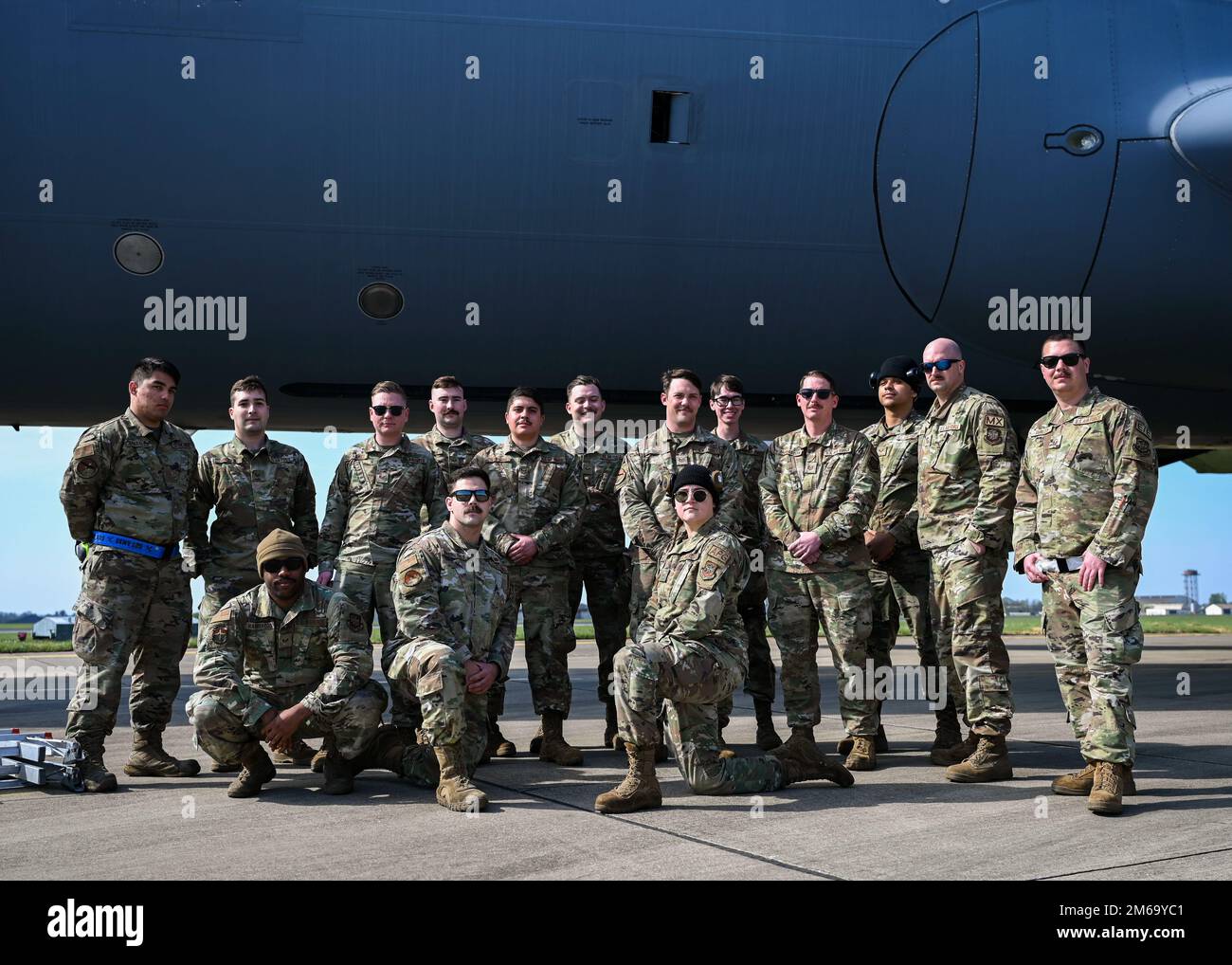 U.S. Air Force Airmen from Joint Base McGuire-Dix-Lakehurst, assigned ...