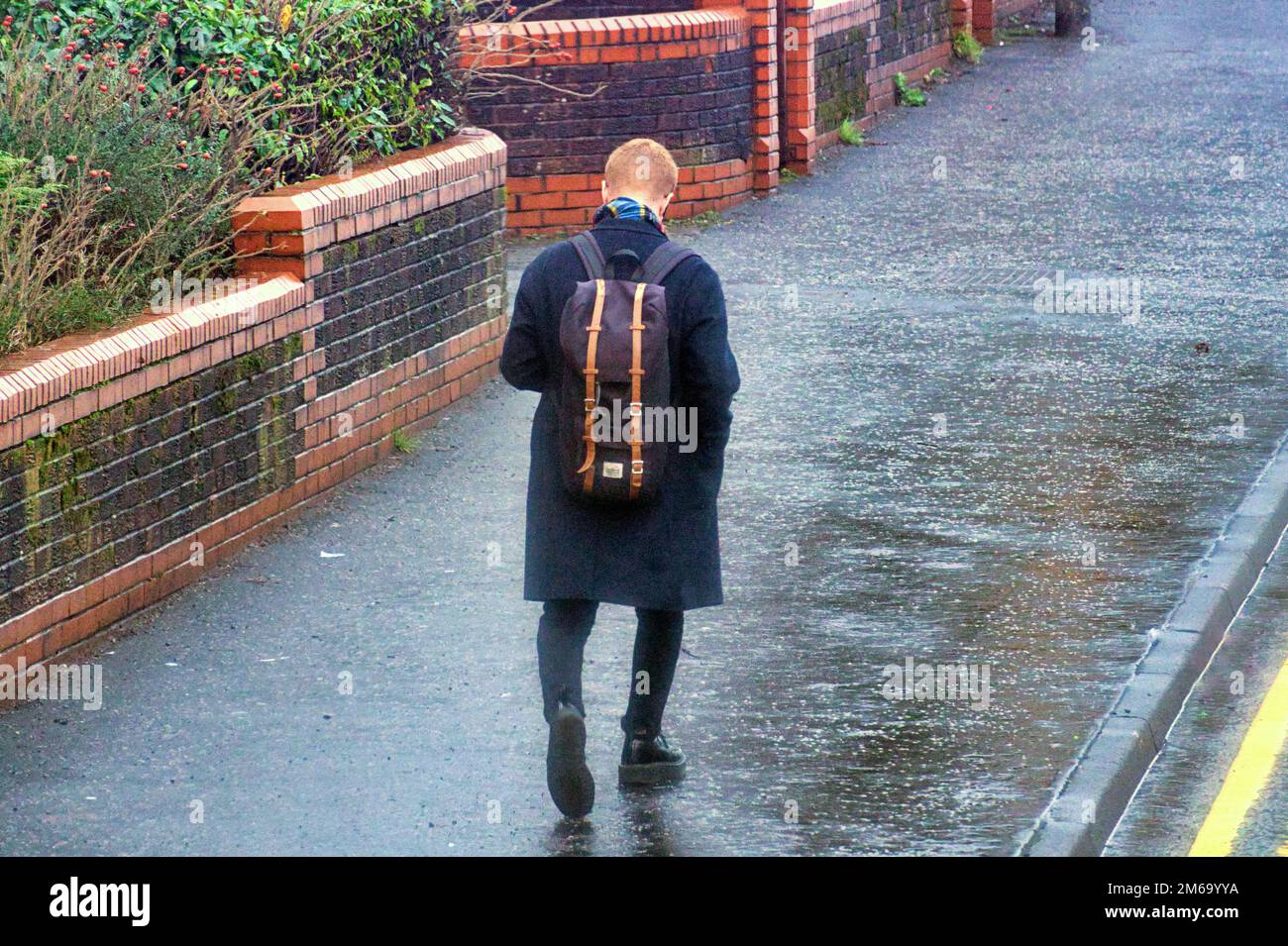 Glasgow, Scotland, UK 3rd January, 2023. UK Weather: red haired child ...