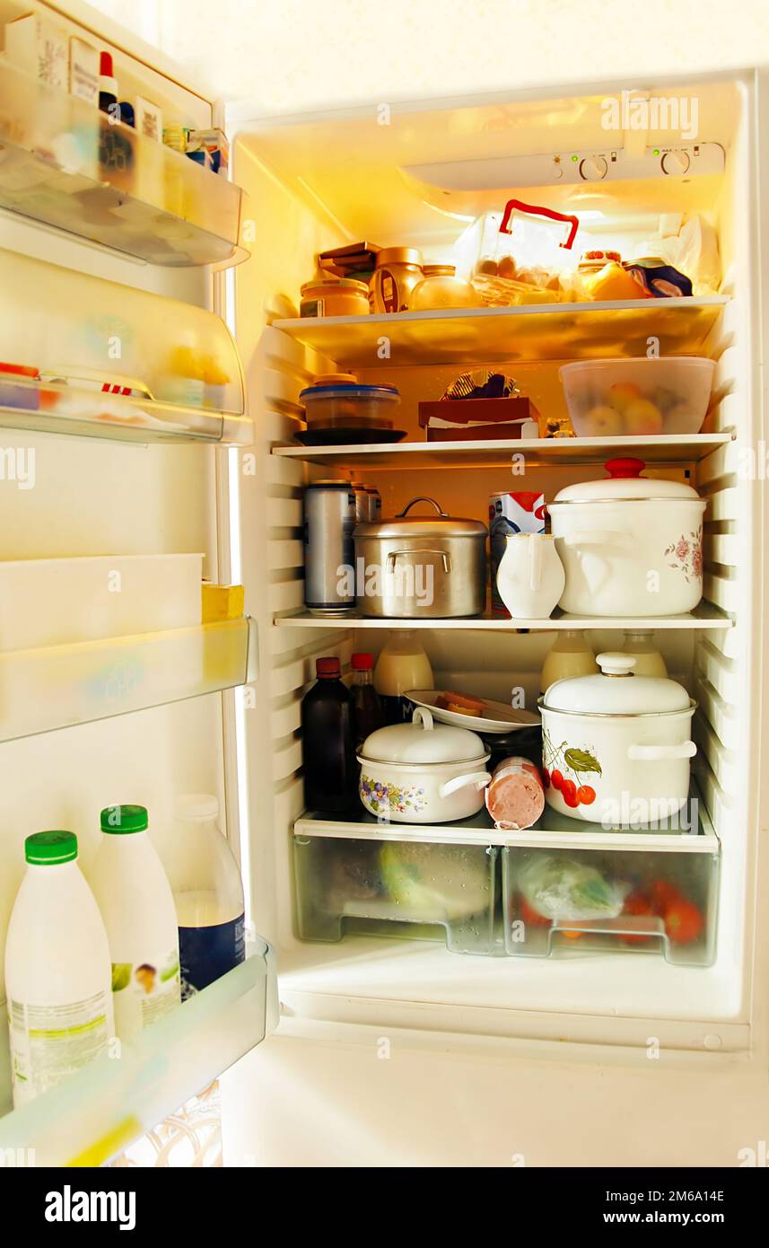 Open fridge hi-res stock photography and images - Alamy