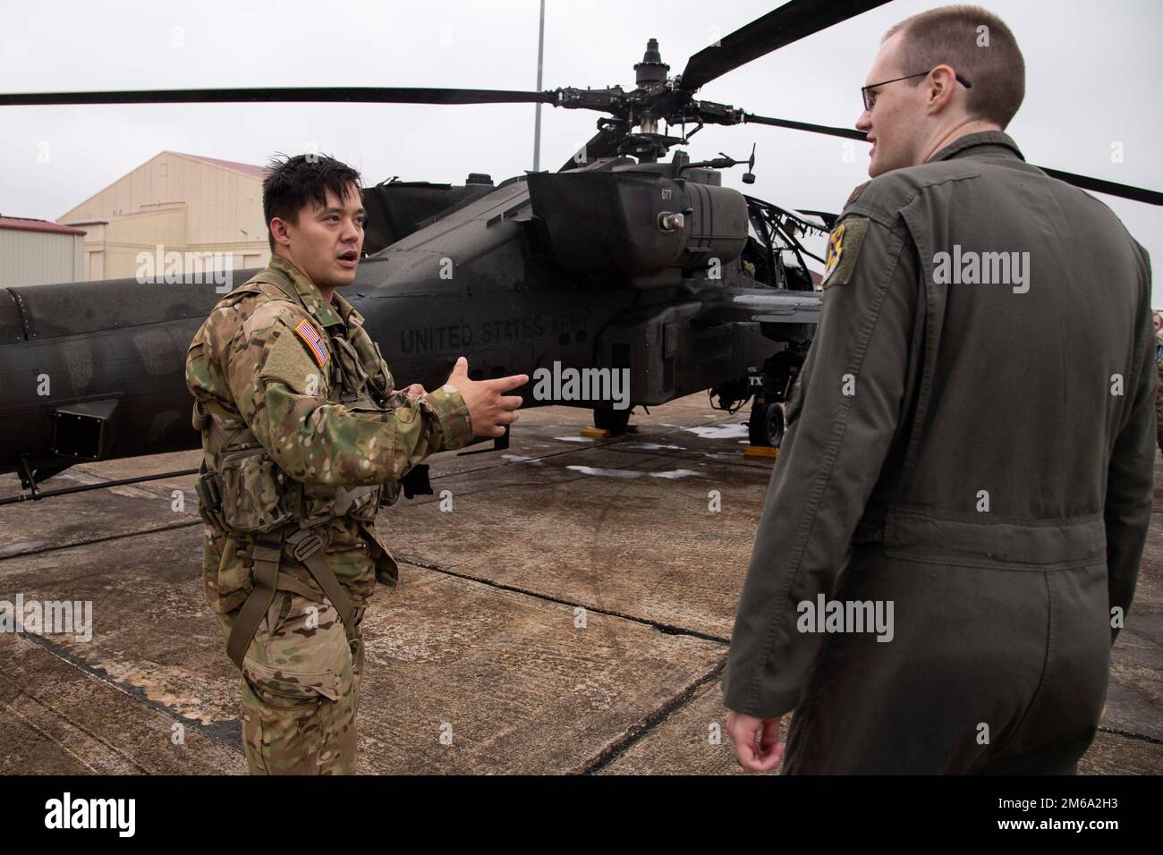 U.S. Army 1st Lieutenant Samuel Eastridge, 1st Battalion 149th Aviation ...