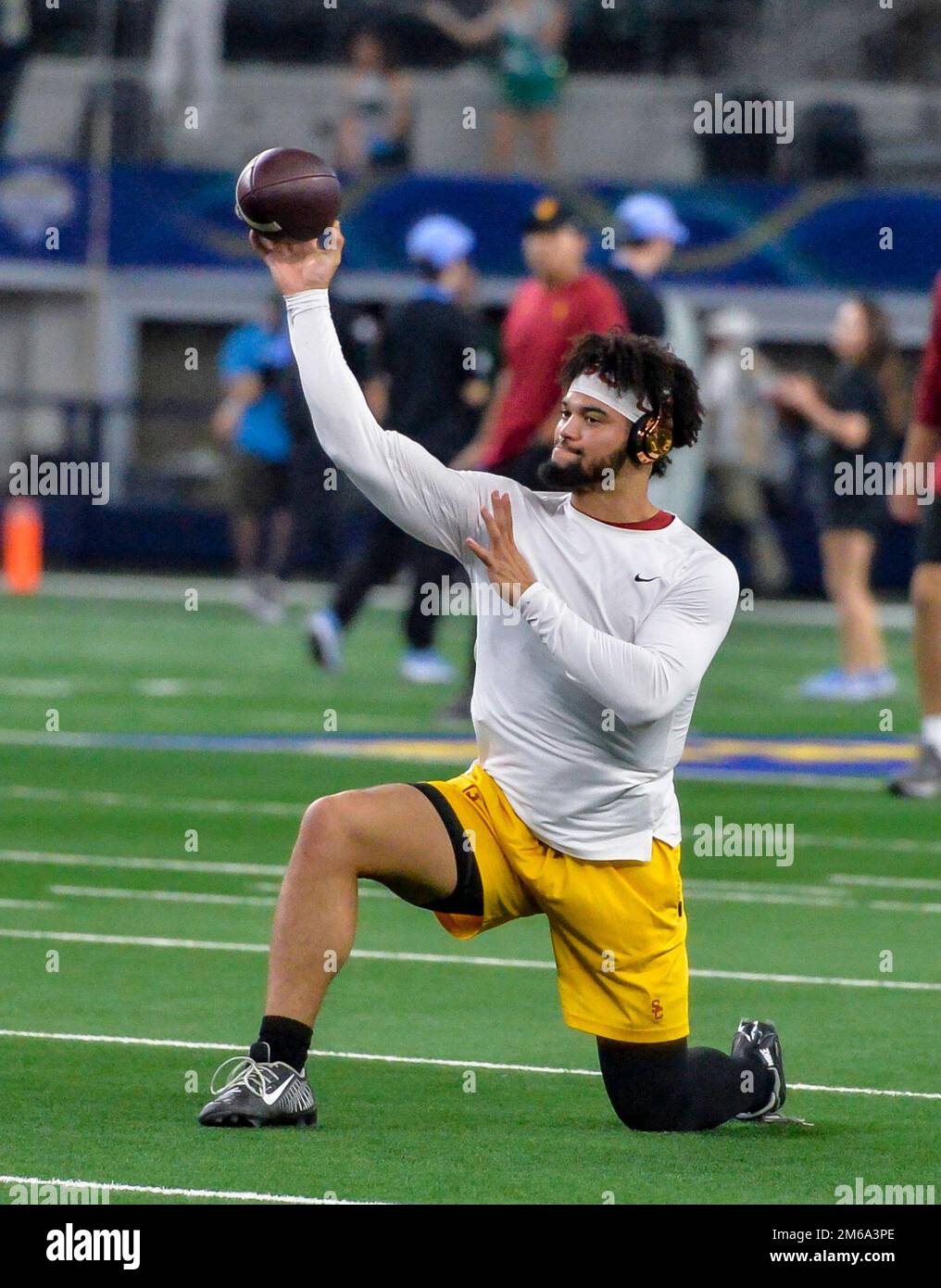 Arlington, Texas, USA. 2nd Jan, 2023. USC Trojans quarterback CALEB ... Arlington, Texas, USA. 2nd Jan, 2023. USC Trojans quarterback CALEB ...