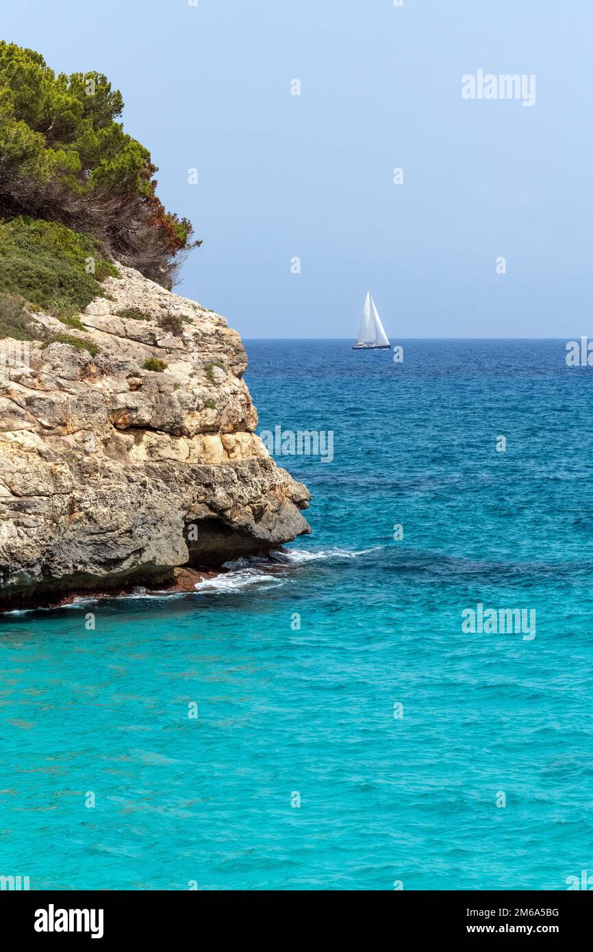 Open sea view from sailboat hi-res stock photography and images - Alamy