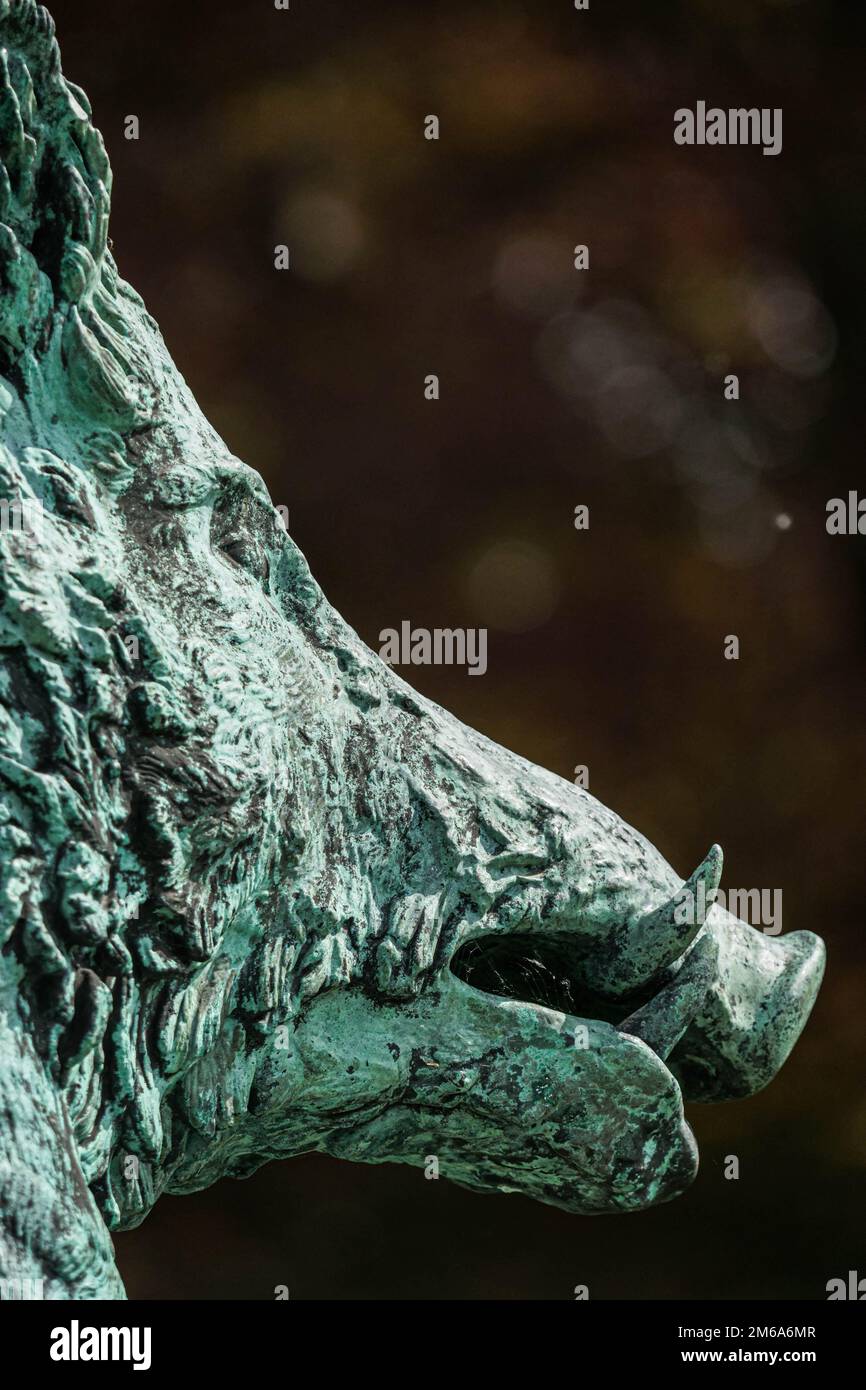 Wild boar statue vertical hi-res stock photography and images - Alamy